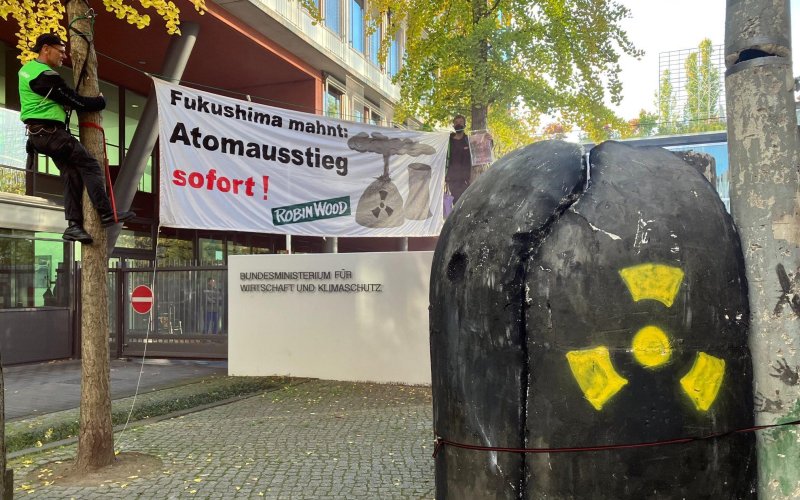 Anti-Atom-Protest vor Klimaschutzministerium in Berlin | Robin Wood